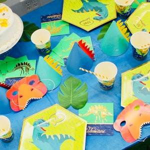 288 Piece Dinosaur Birthday Party Box Set for 8 or 16\\ Dinosaur Party ...