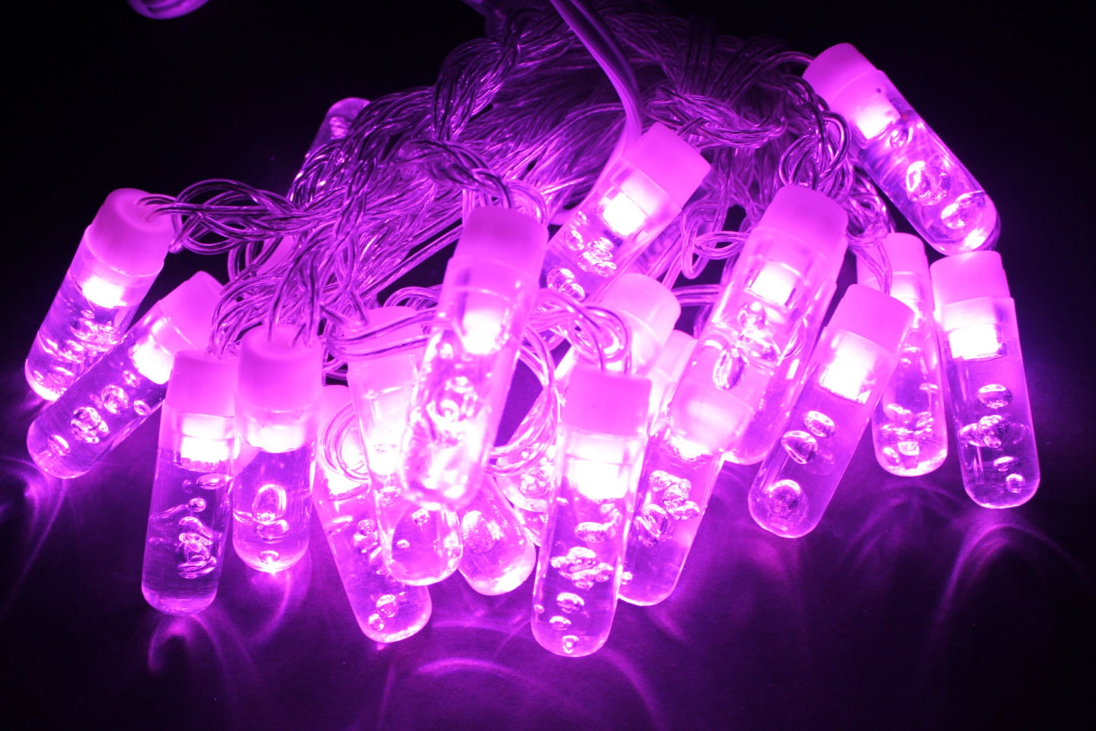 Icicle Linkable LED String Lights, Icicles, Patio Light, Party Light ...