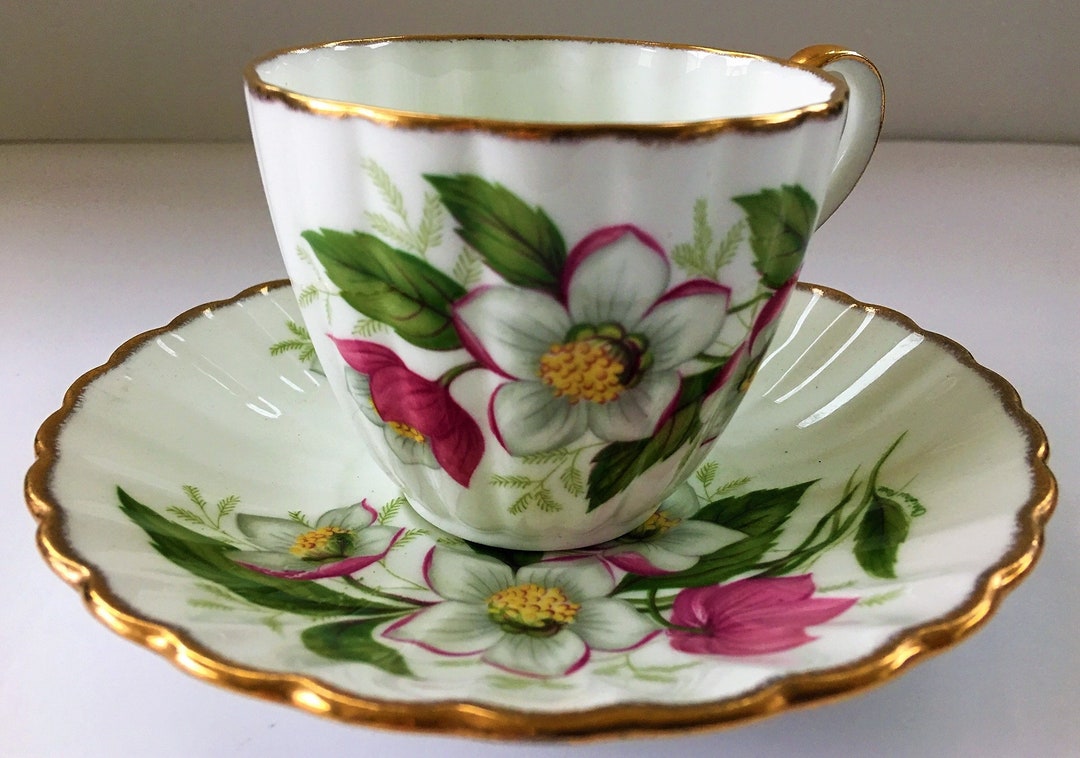 Vintage 1950 JASON Fine Bone China CHRISTMAS ROSE Tea Cup & Saucer Made in England Gold Gilt ...
