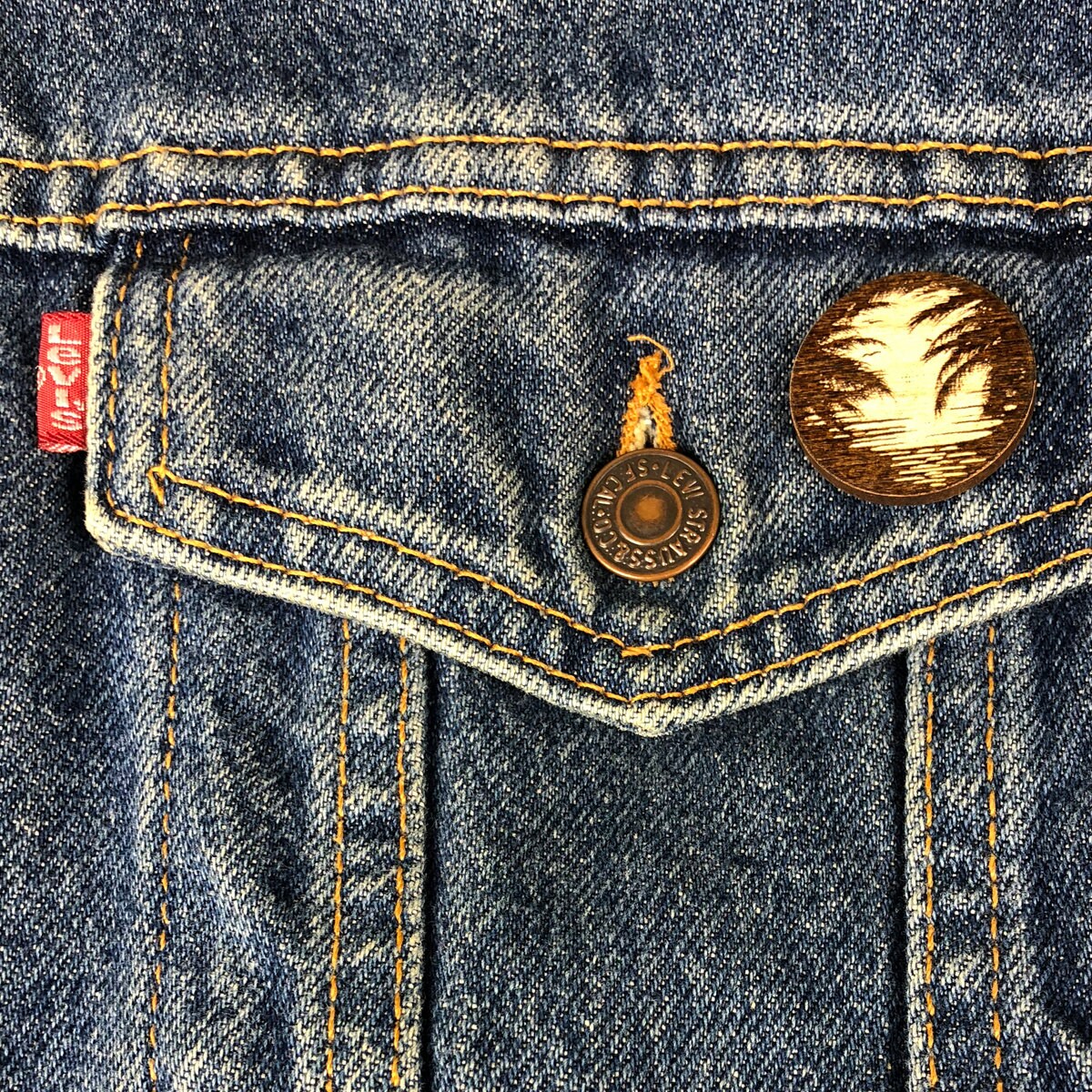 Sunset Laser Cut Lapel Pin - Etsy España