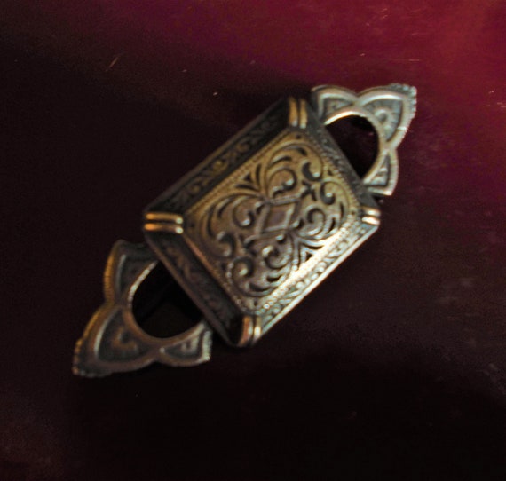 SILVER PIN BROOCH Embossed Bar Style Signed Vintage V… - Gem