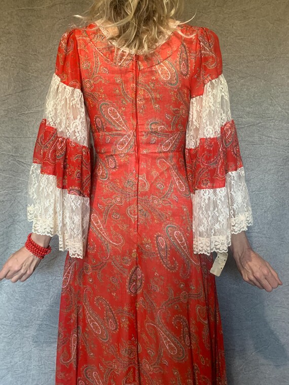 70s Vintage Rare Gunne Sax Maxi Gown//1970s Red Paisl… - Gem
