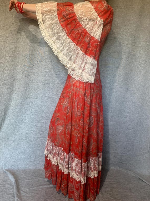 70s Vintage Rare Gunne Sax Maxi Gown//1970s Red Paisl… - Gem