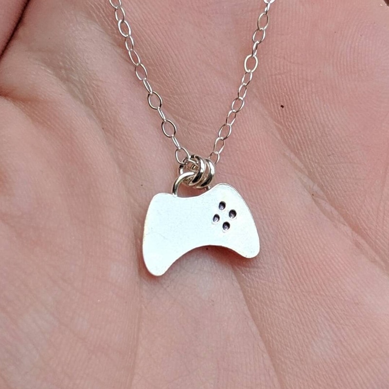 Controller Necklace - Etsy