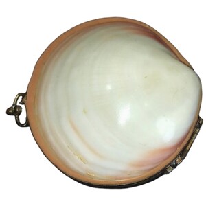 Vintage Clam Shell Hinged Coin Change Purse Trinket Holder or Ring ...