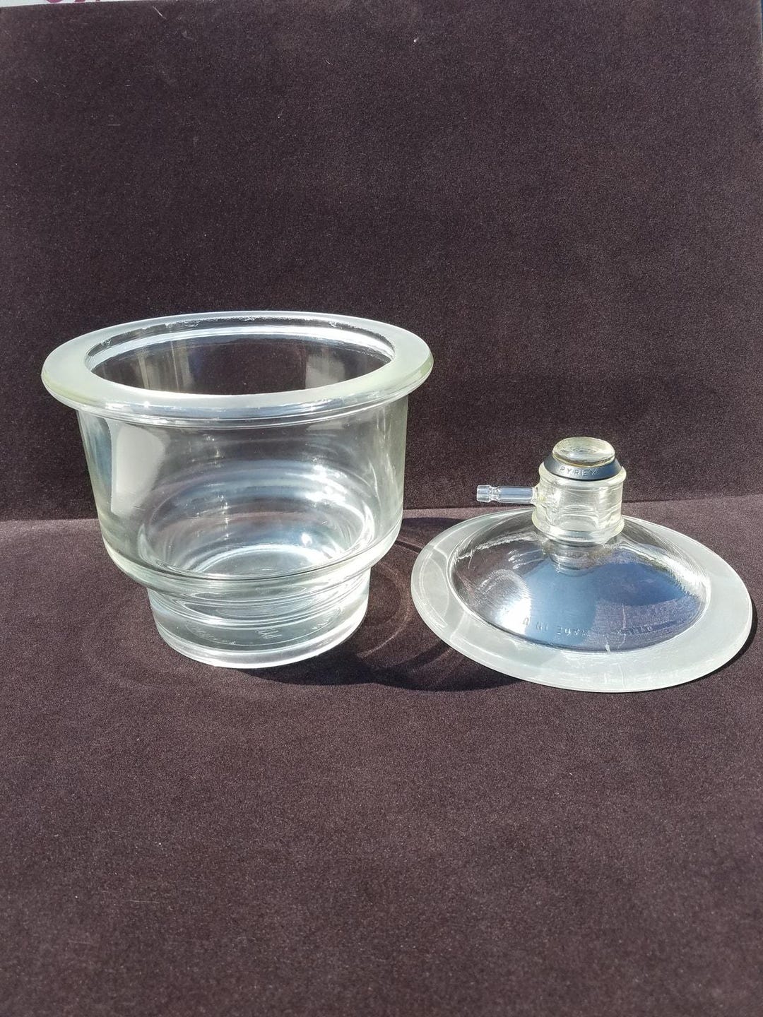PYREX Glass 2.4L Small Vacuum Desiccator 40/35 Sleeve & Ring No Plate ...