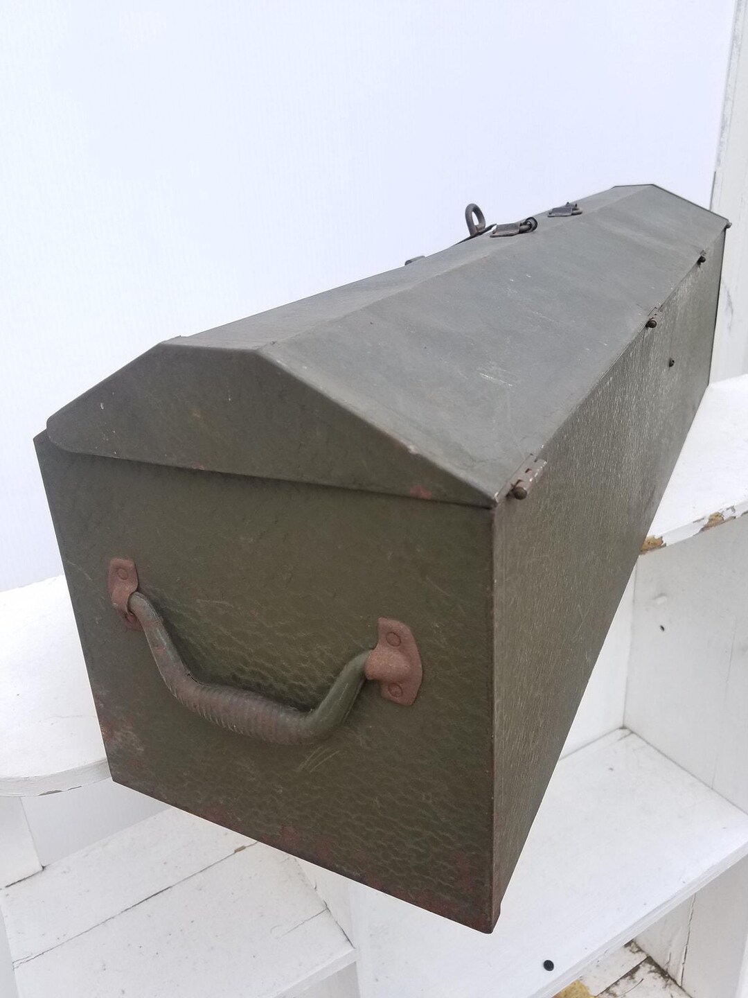 Vintage Tombstone Coffin Tool Box 32" Army Green Metal Storage Box Side ...