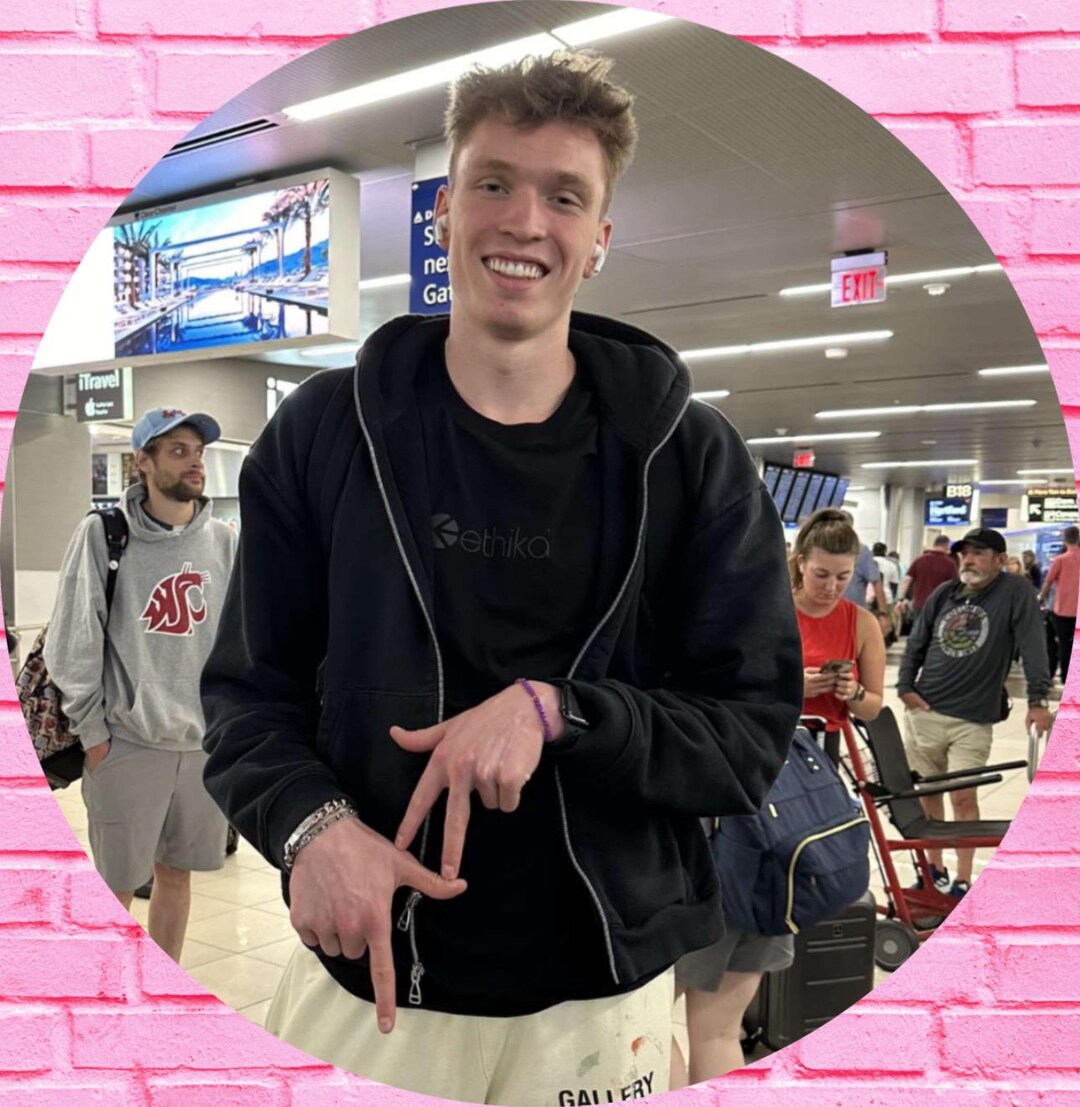 Sorority - Dalton Knecht Loves Delta Gamma , DG Hand Sign 3” Buttons - Etsy