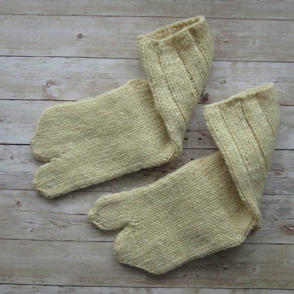 Embroidered Wool Tabi Socks, Japanese Knitted Socks, Split Toe Socks ...