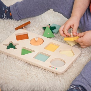 Shape Sorting Natural Wood Toy, Wooden Shape Color Sorter, Gifts for ...