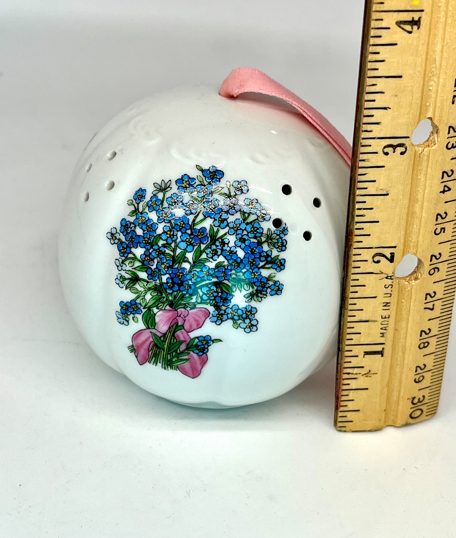 Three Vintage Potpourri Ball Ceramic Porcelain Fragrance Pomander ...