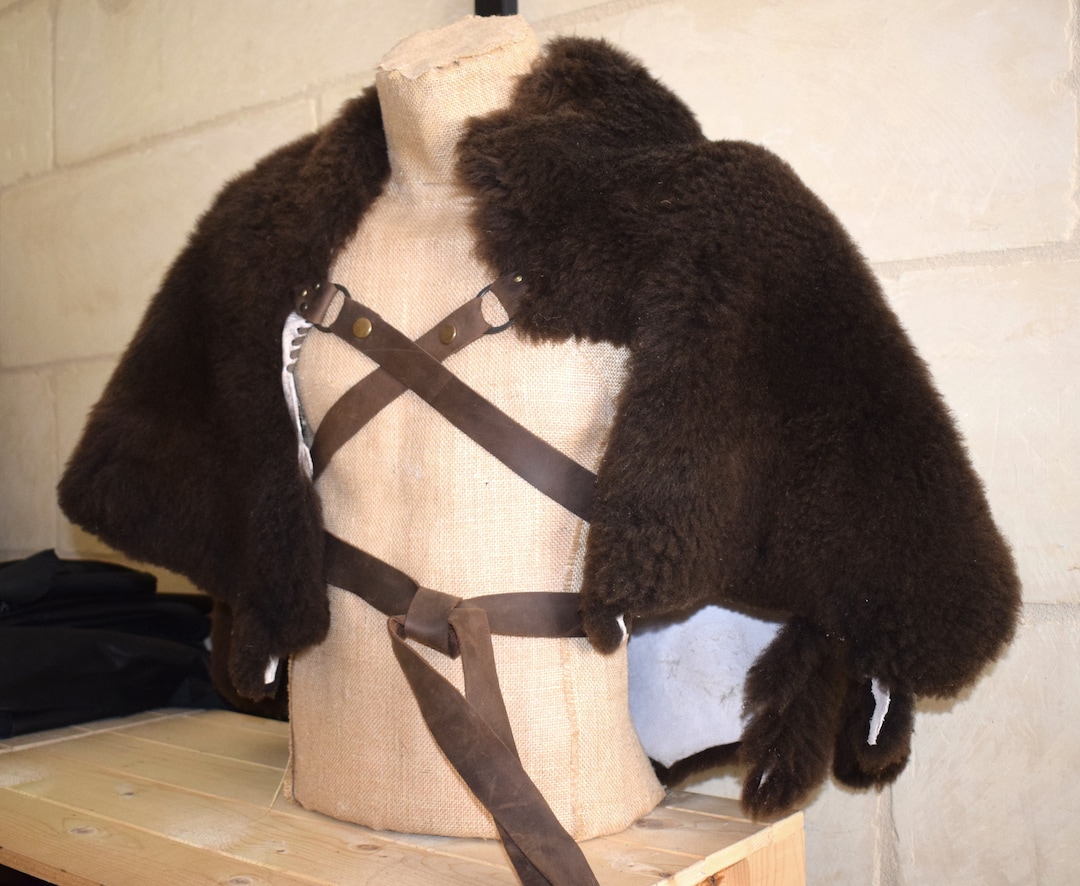 Natural Sheep Mantle, Druid Fur Cape, Ren Fair Fur Cloak, Heavy Duty ...