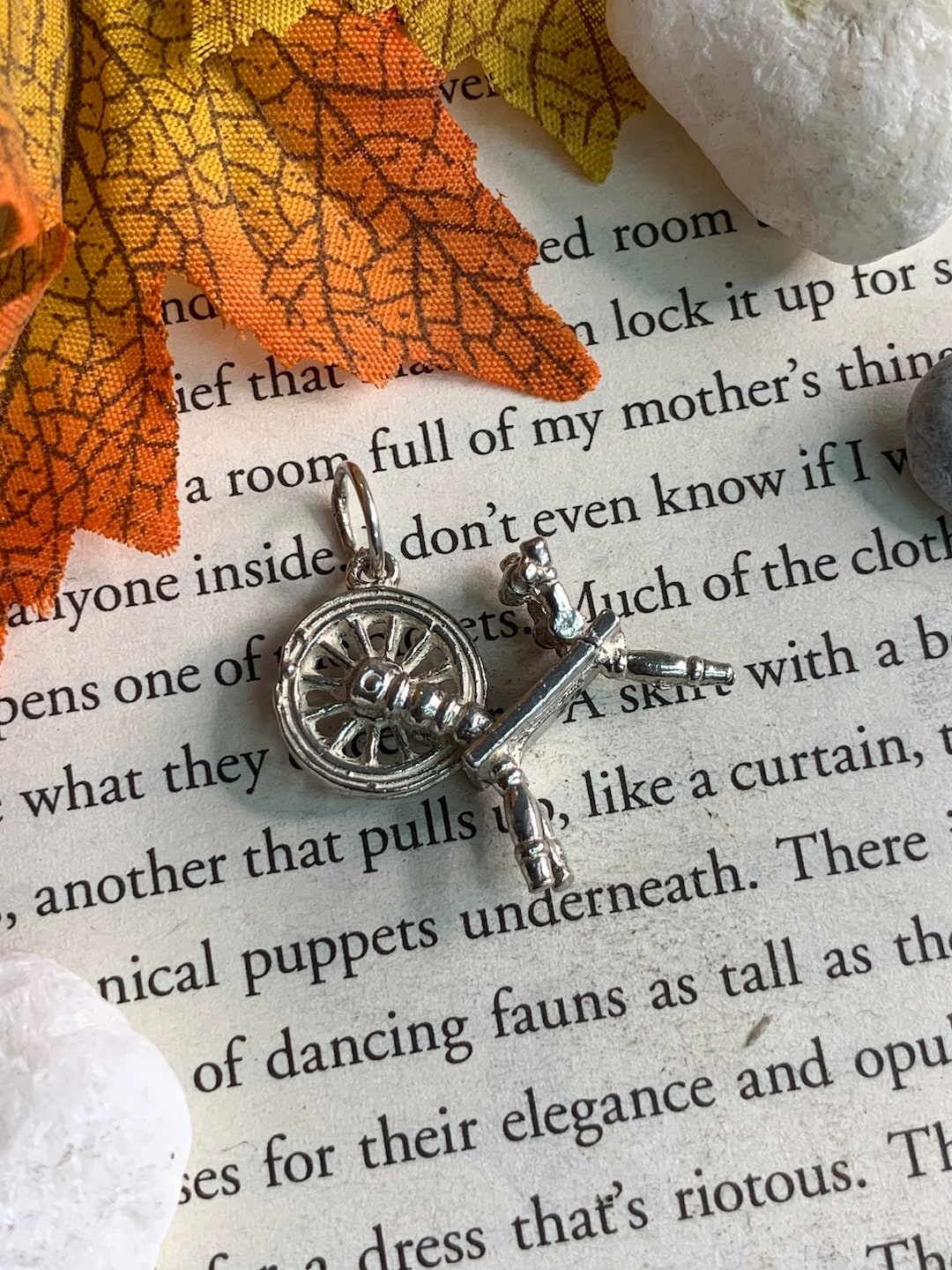 Vintage Spinning Wheel Charm. Sterling Silver. - Etsy