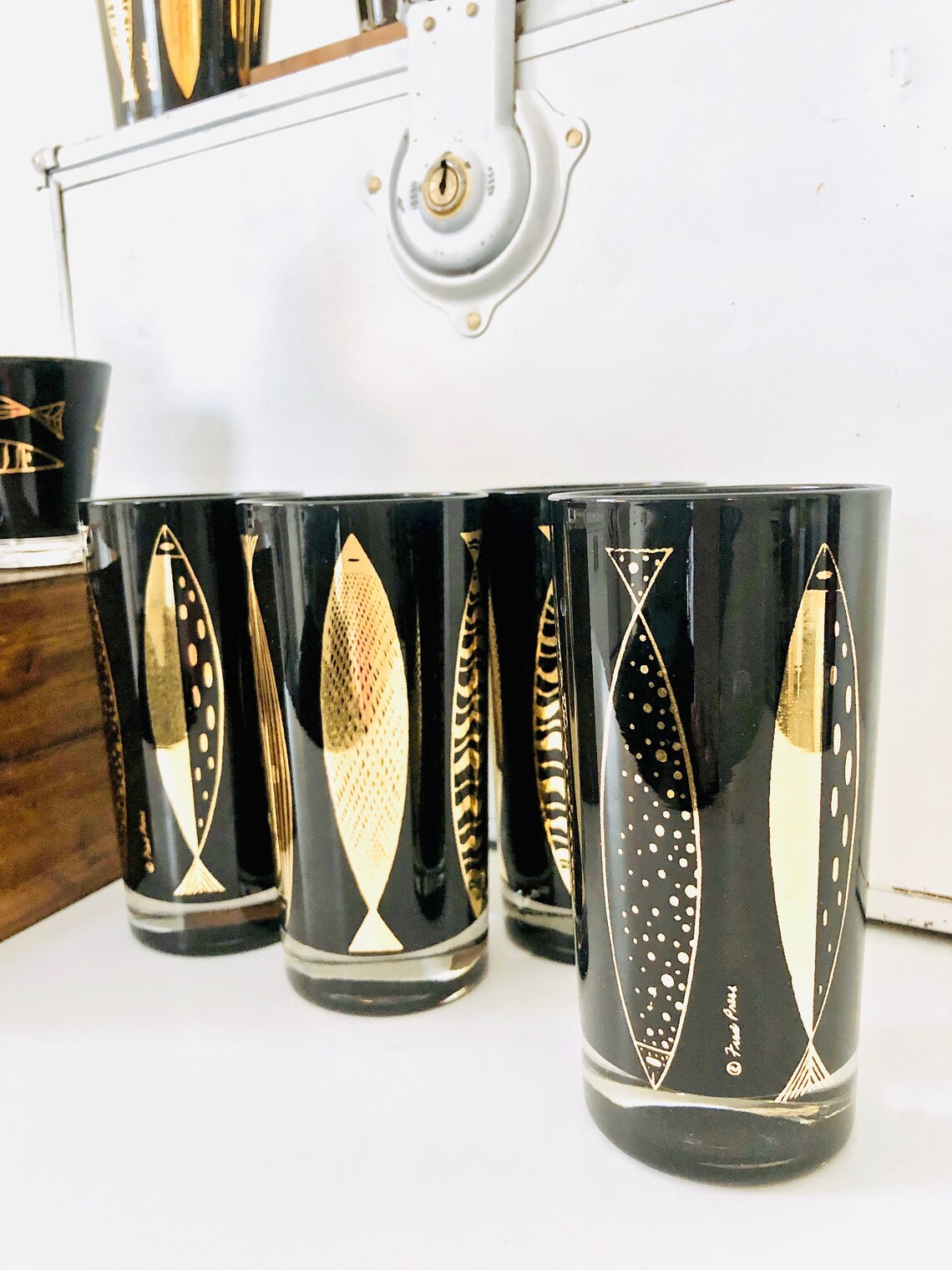 Instant Bar Incredible 16-piece Fred Press Atomic Fish Black - Etsy