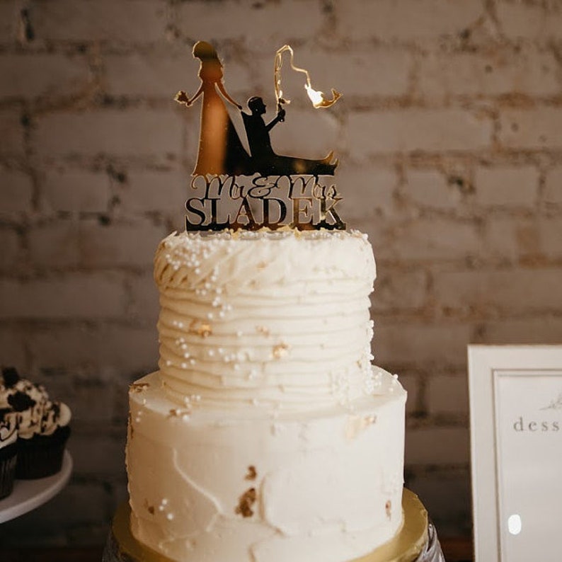 Bride Pulling Groom Bride Dragging Groom Funny Cake Topper - Etsy