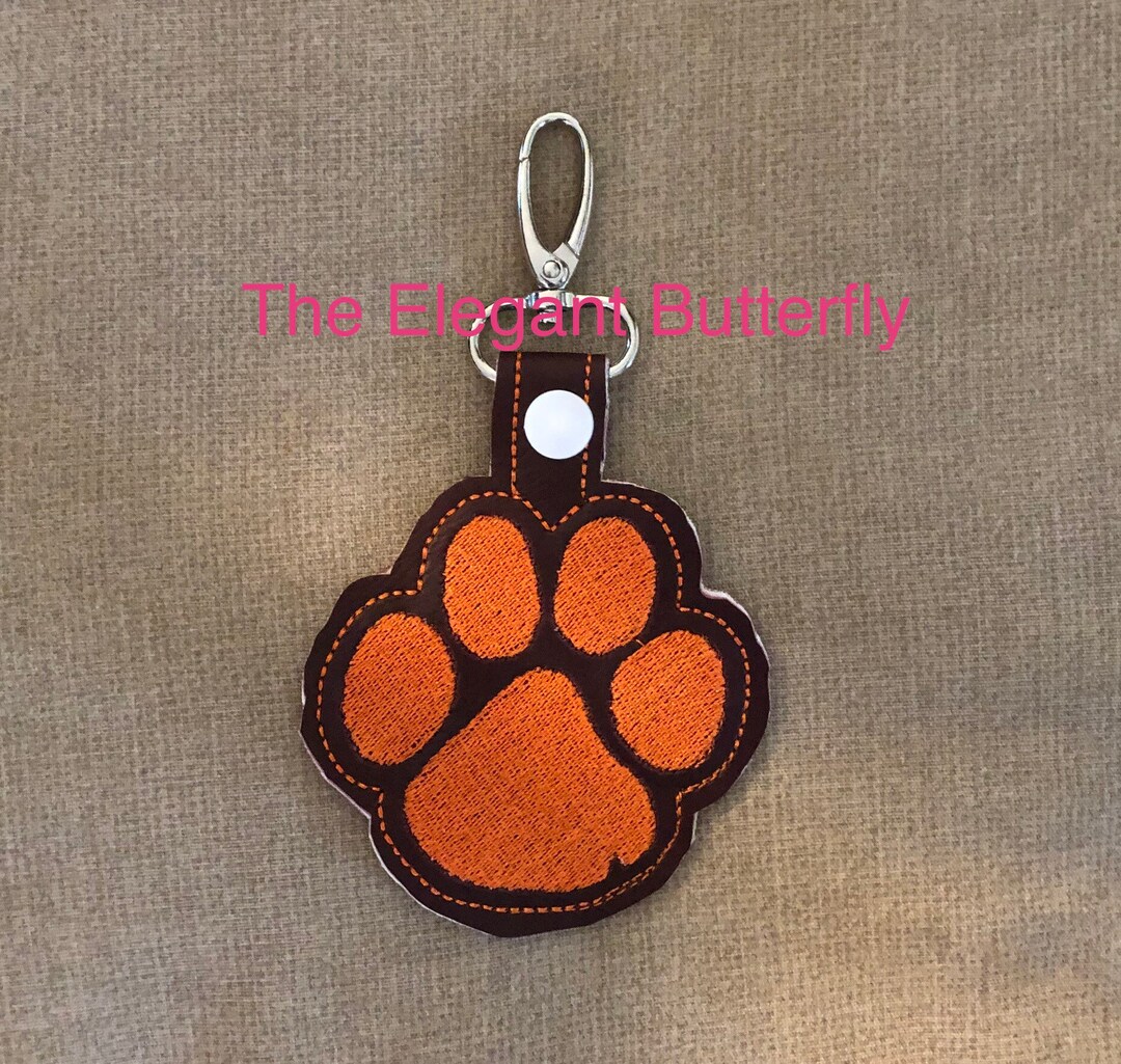 Paw Snap Tab Embroidery Design - Etsy