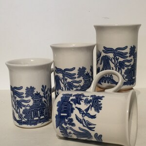 English Blue Willow Vintage Mugs Set 4 - Etsy