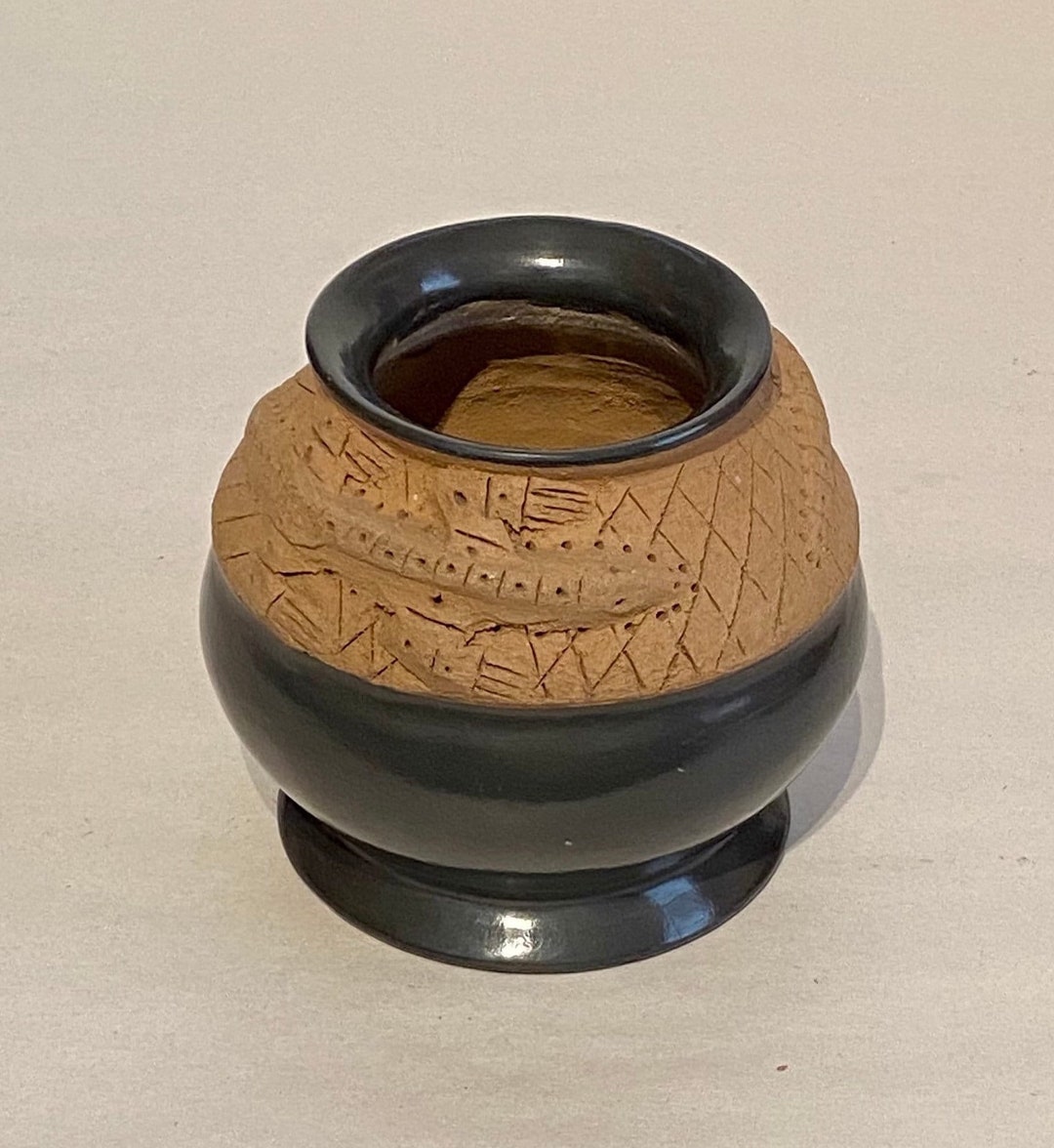 Costa Rican Terra Cotta and Black Burnished Clay Pot - Etsy