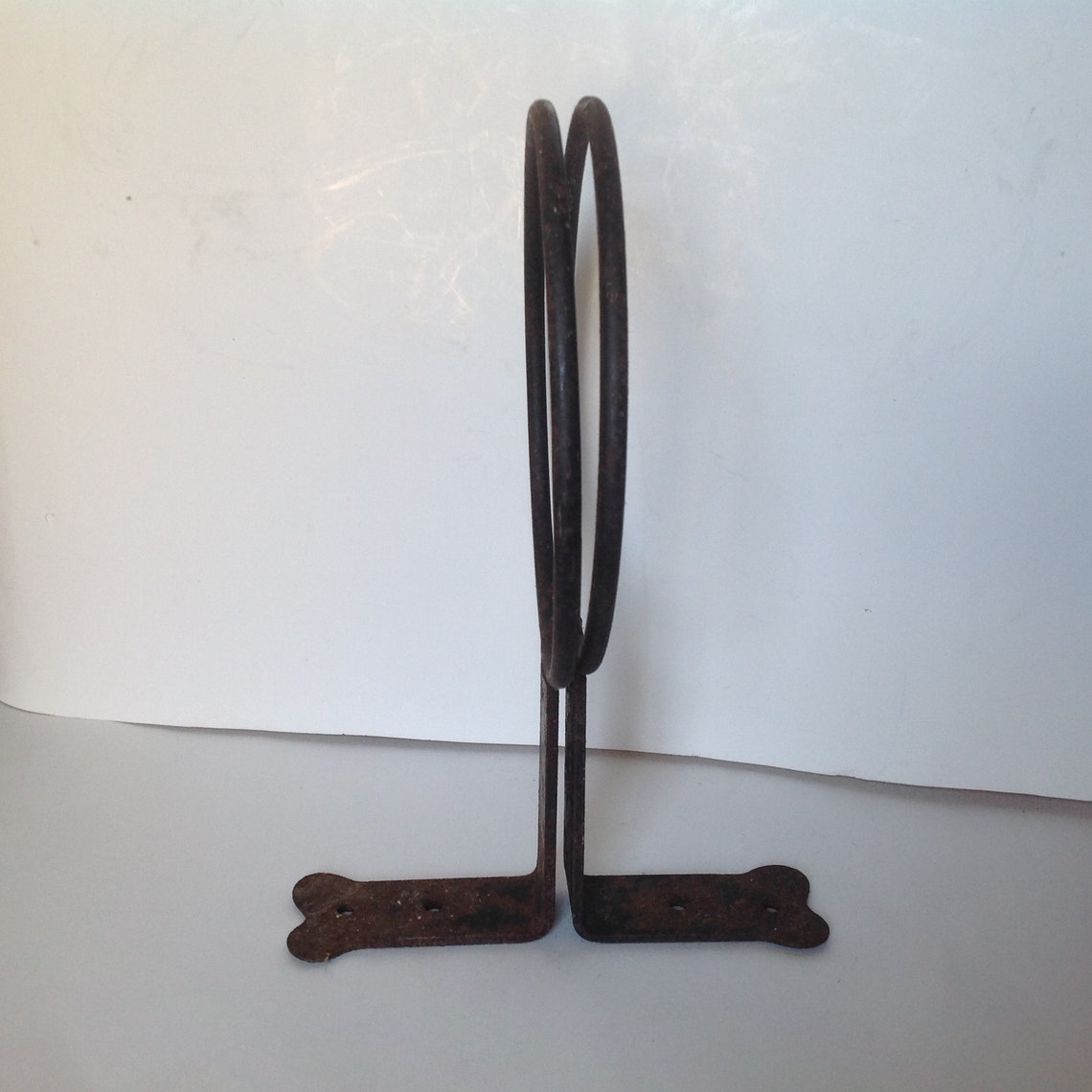 Architectural Salvage Metal Brackets/rustic Round Iron - Etsy