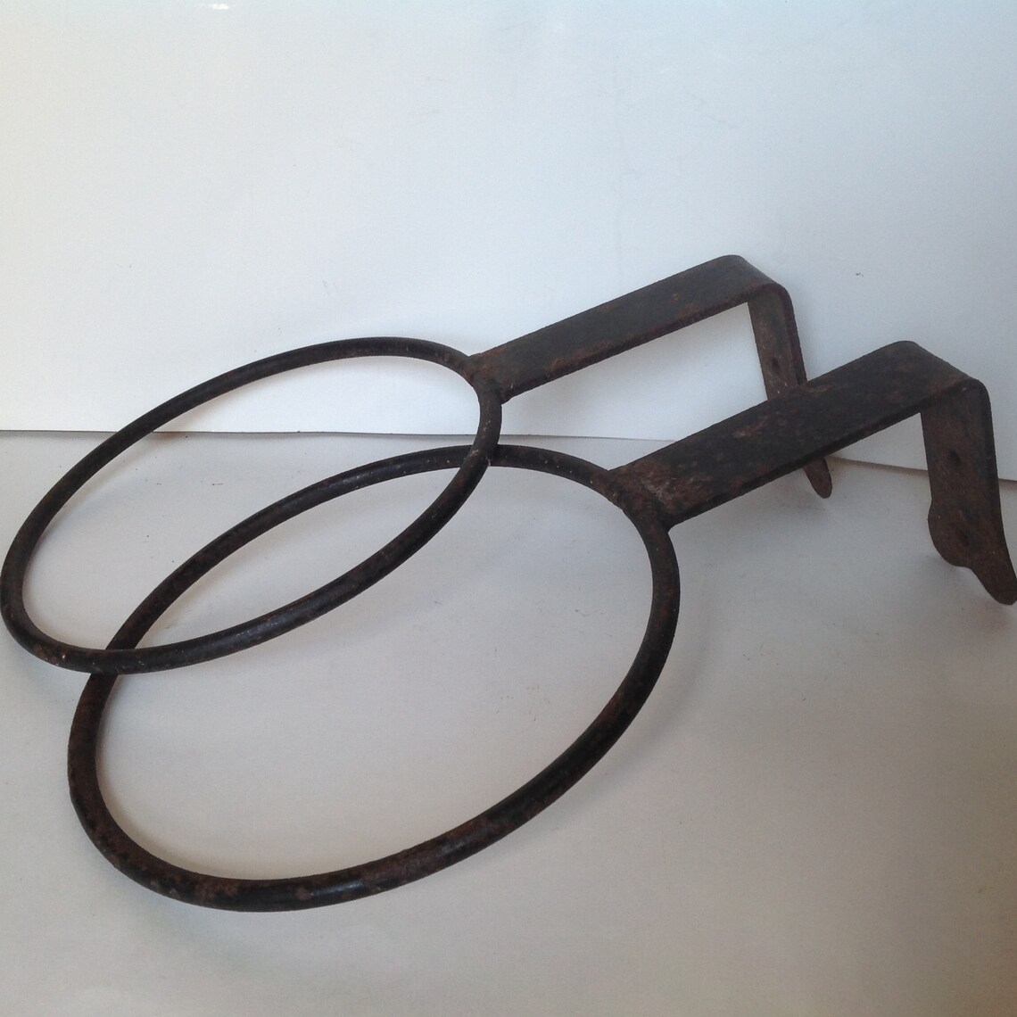 Architectural Salvage Metal Brackets/rustic Round Iron - Etsy