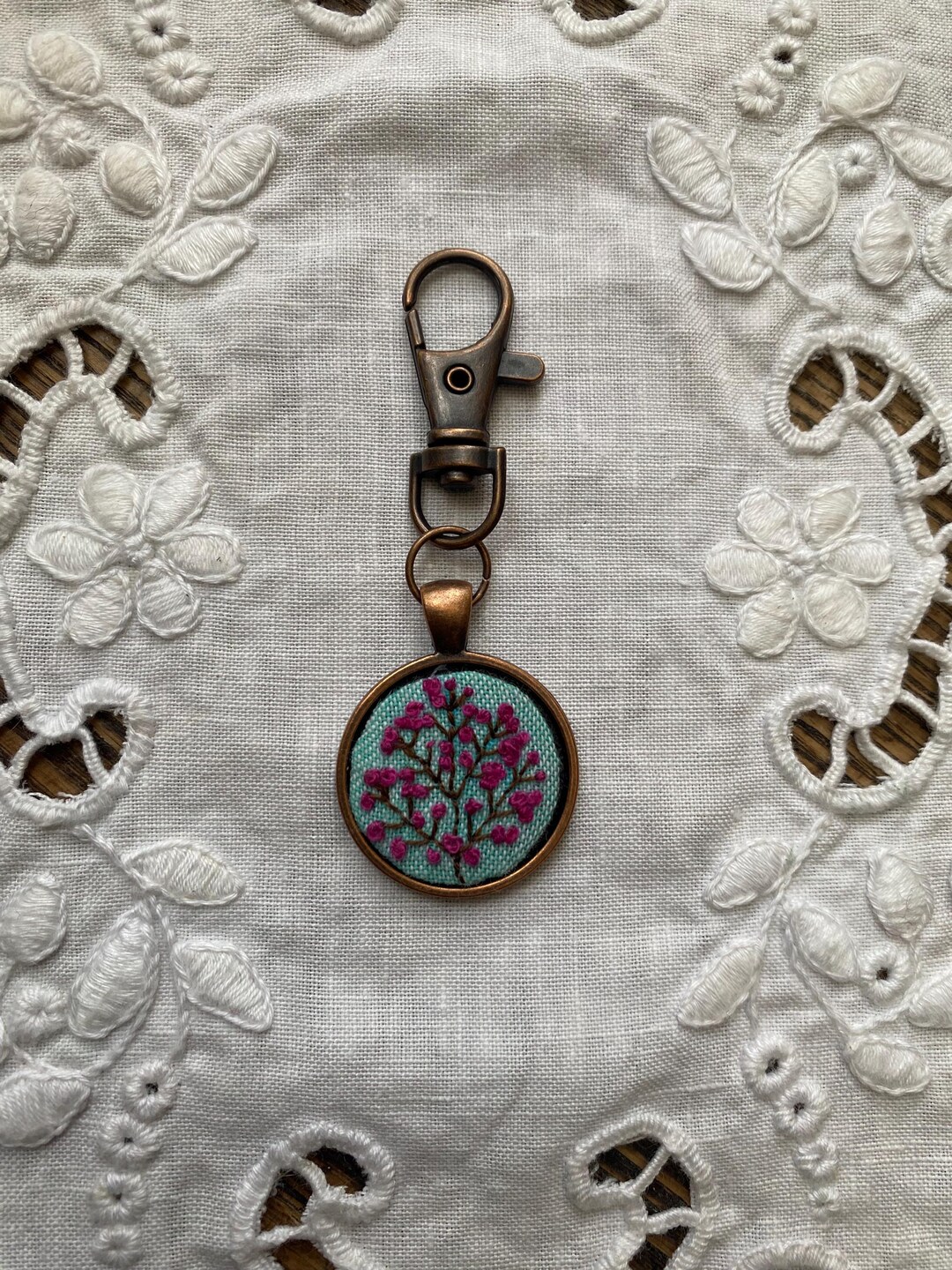 Embroidery Keychain, Handmade Embroidery, Mini Embroidery, Flowers ...