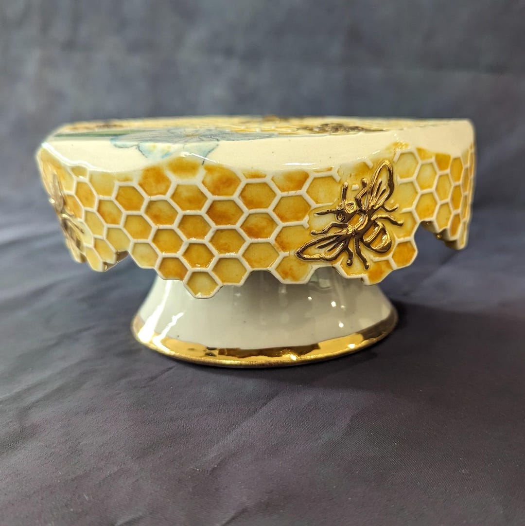 Handmade Ceramic Cake Stand – Leatherwood Flowers, Gold Bees - Etsy
