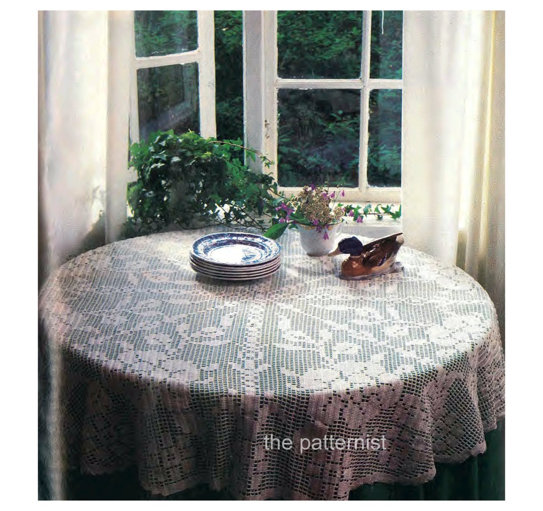 Filet Crochet Circular Tablecloth Pattern Size 10 Crochet Cotton 70 ...