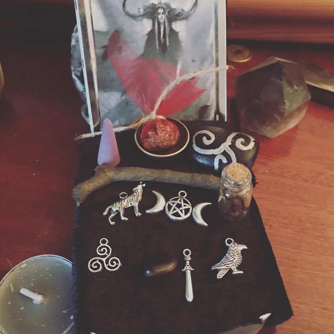 Morrigan Altar, Shrine - Etsy