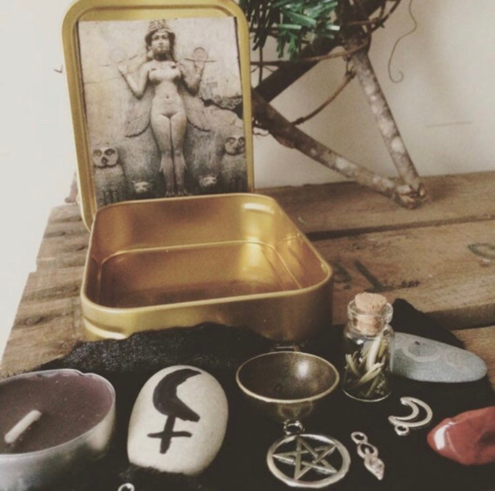 Lilith Altar / Shrine - Etsy