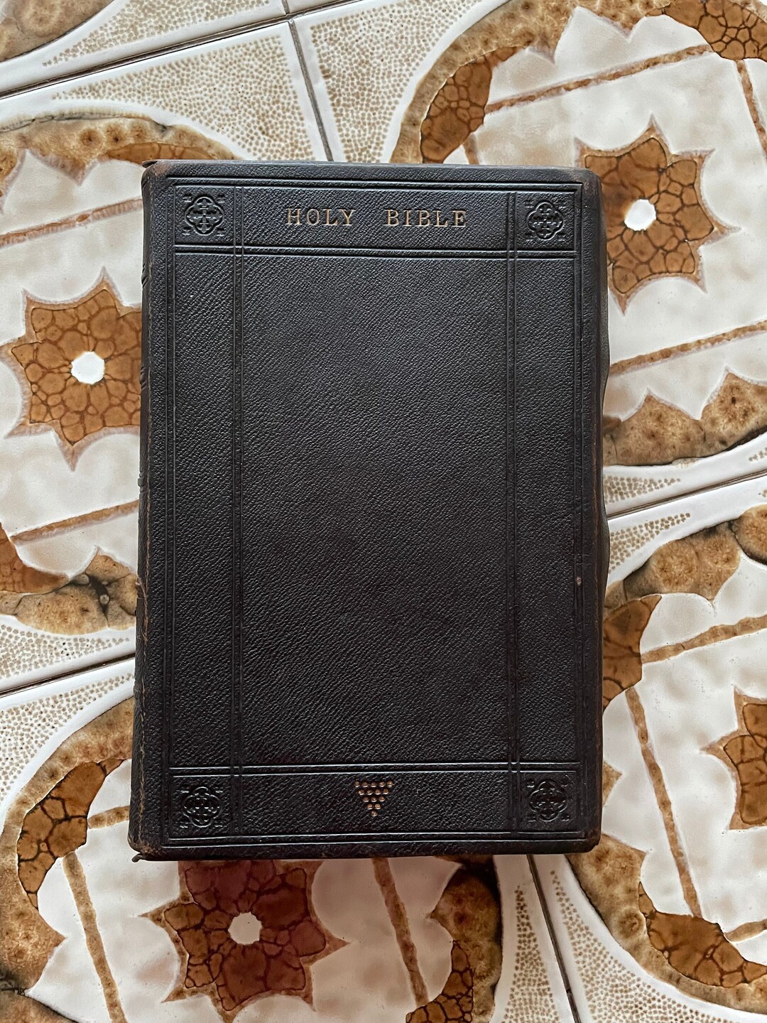 Antique Leather Bound Bible, the English Version of the Polyglot Bible ...