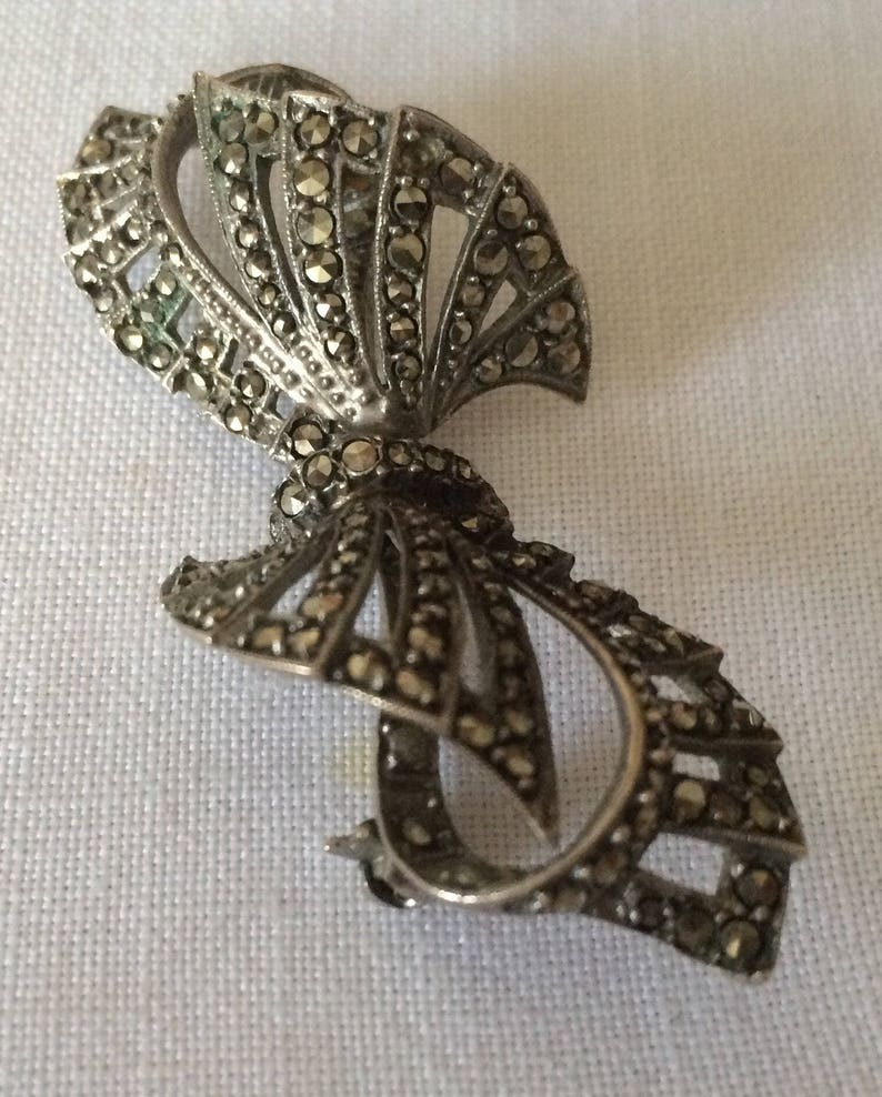 Vintage Marcasite Bow Brooch/pin Set in Silver Tone Metal. - Etsy