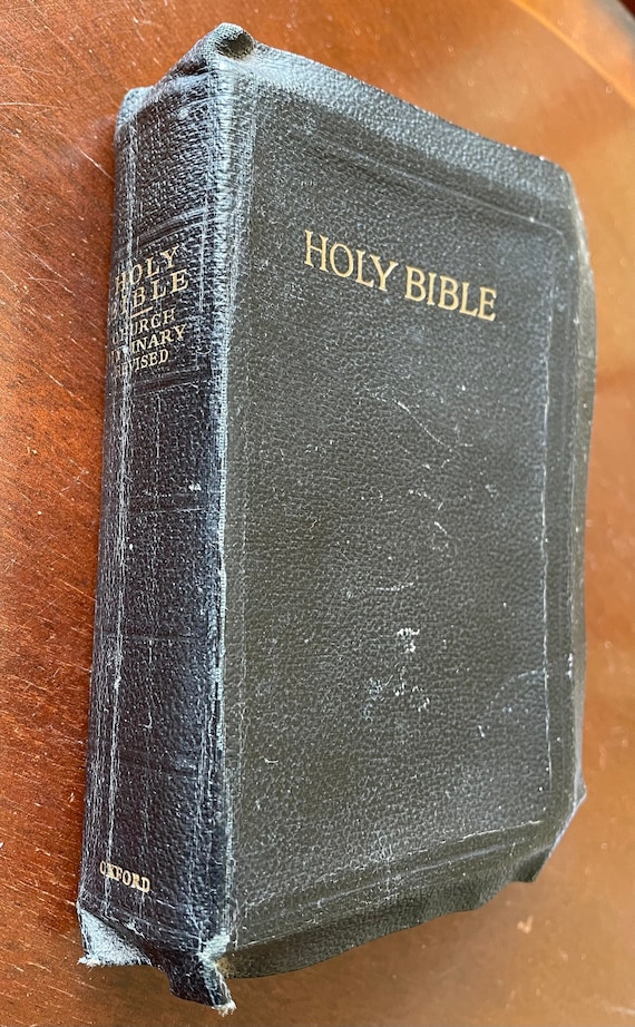 Old Holy Bible THE HOLY BIBLE. Containing The Old And New Testaments: