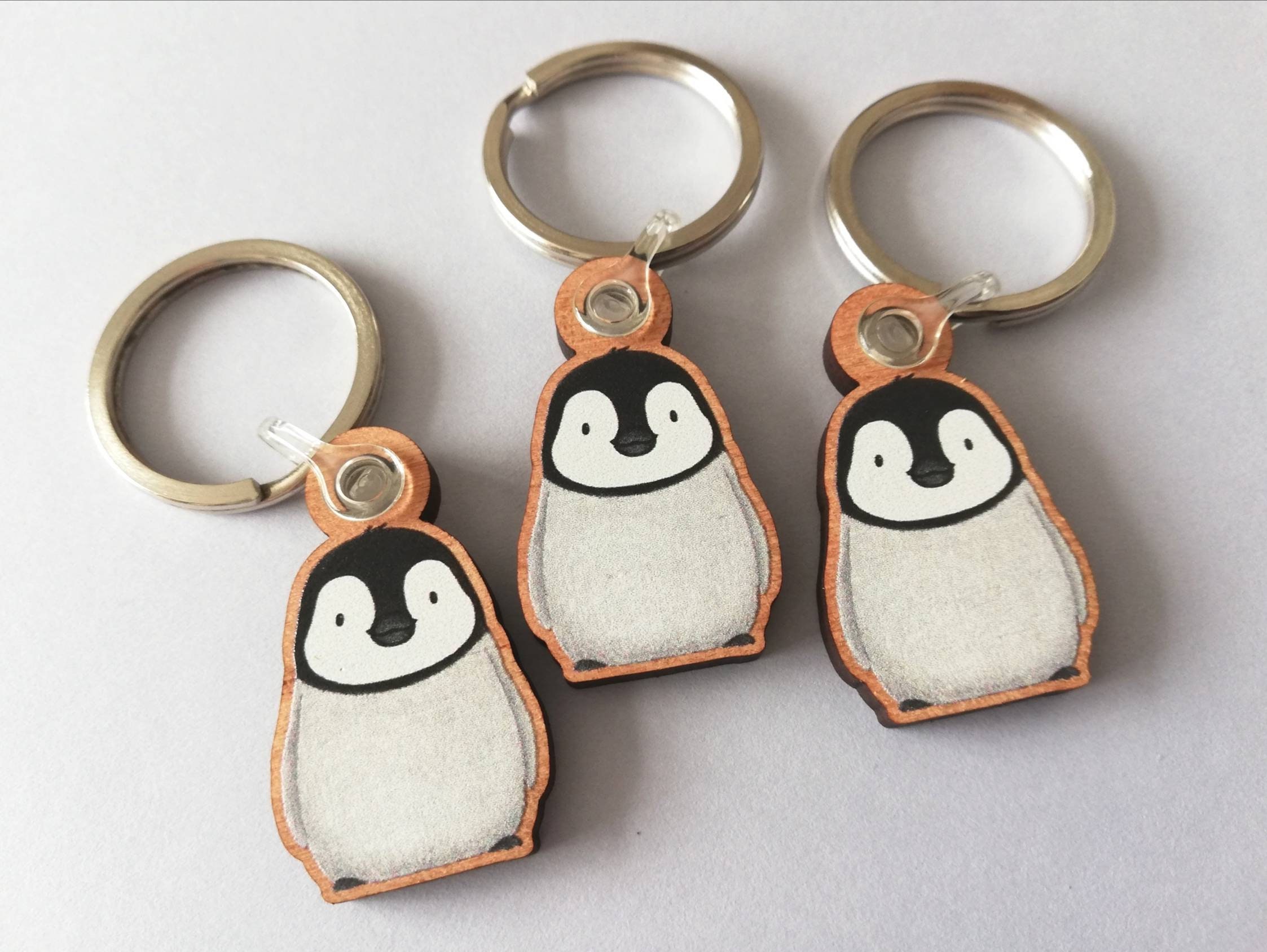 Penguin keyring penguin grey chick wooden key fob penguin - Etsy België