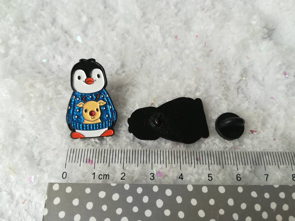Christmas penguin soft enamel pin penguin brooch Christmas | Etsy