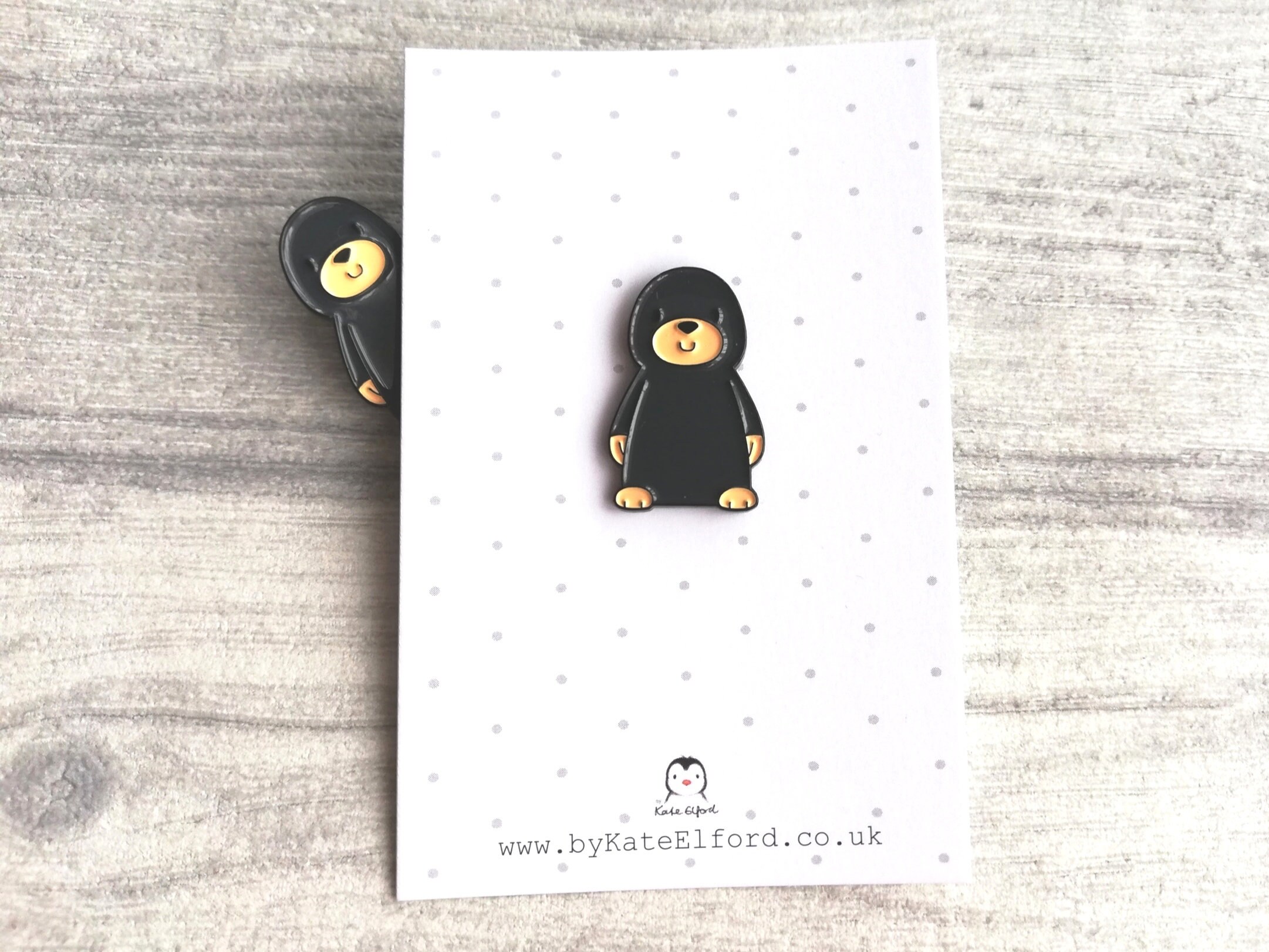 Little Mole Enamel Pin, Mini Cute Dark Grey Mole Badge - Etsy UK