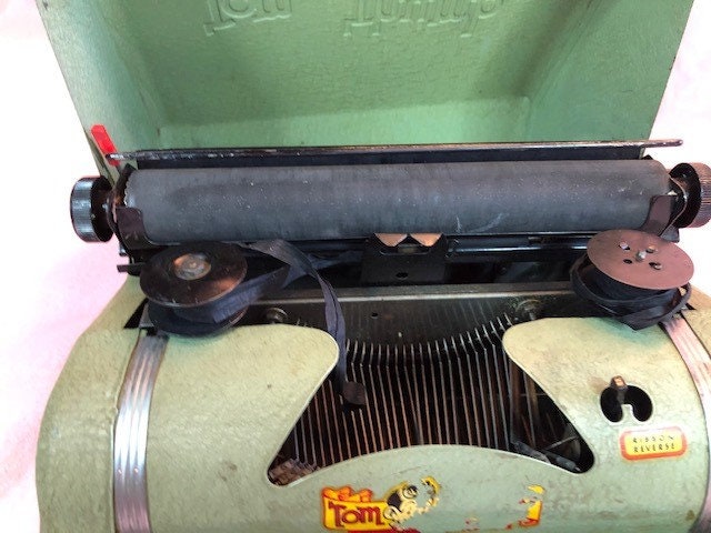 Vintage toy Tom Thumb typewriter 1950's