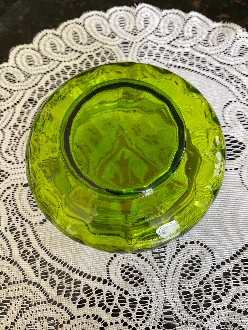 Emerald Green OPTIC Ribbed Glass Dresser Jar~ Hinged and Hand Painted ...