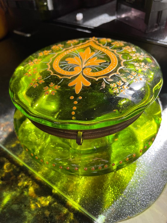 Emerald Green OPTIC Ribbed Glass Dresser Jar Hinged and Hand | Etsy