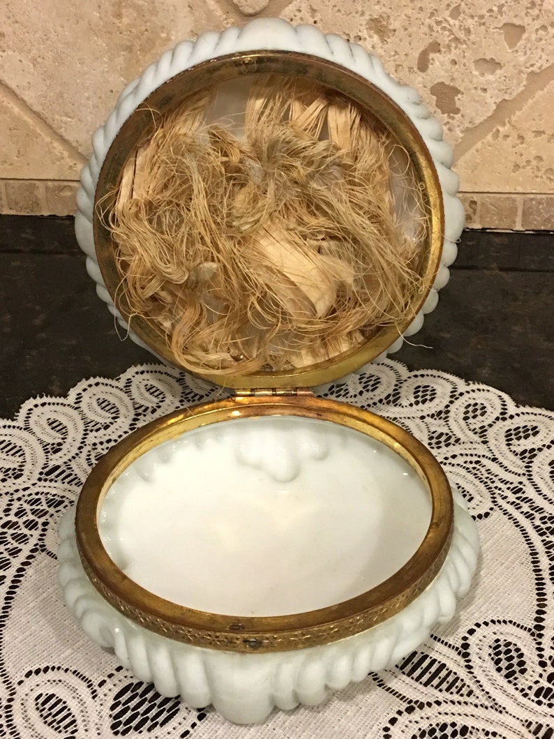 C. F. MONROE X-large Wave Crest Satin Milk Glass Dresser Box Baroque ...