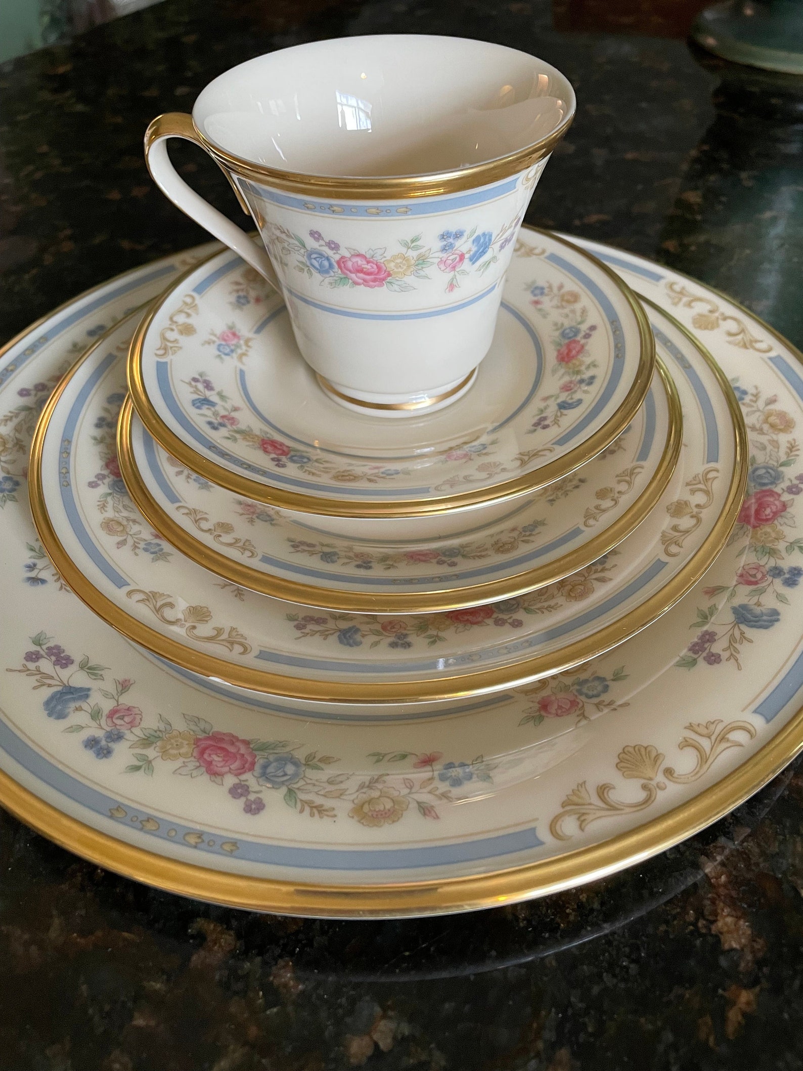Beautiful Full Set of Lenox RALEIGH China 40 Pieces Retired 5 Pc ...