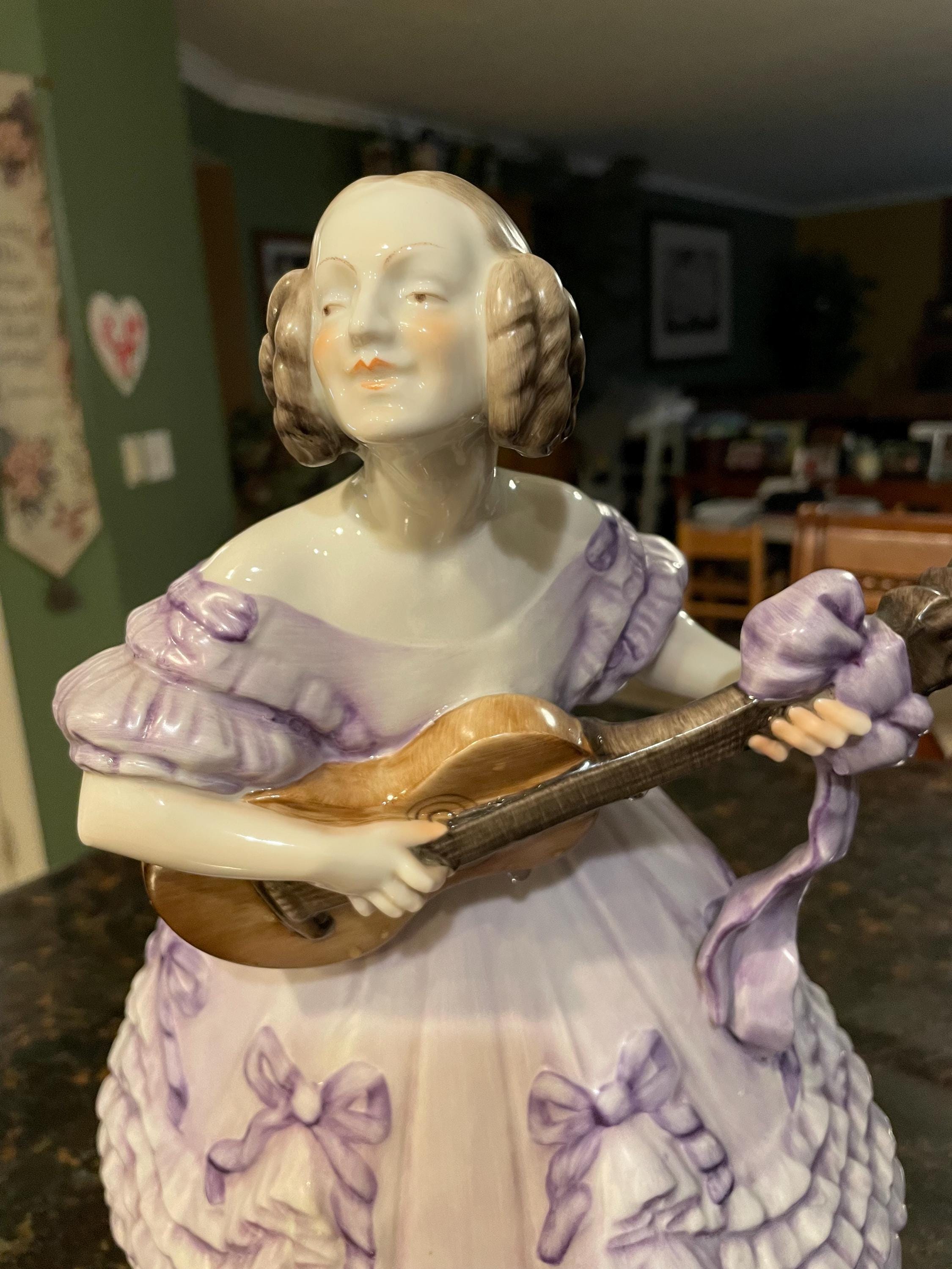 Herend Porcelain Large Opera Singer DERYNE ROZA SZEPPATAKI, With Guitar ...