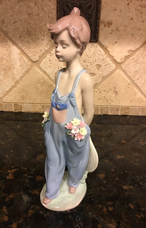 LLADRO 7650 Pocket Full of Wishes MINT Girl With - Etsy