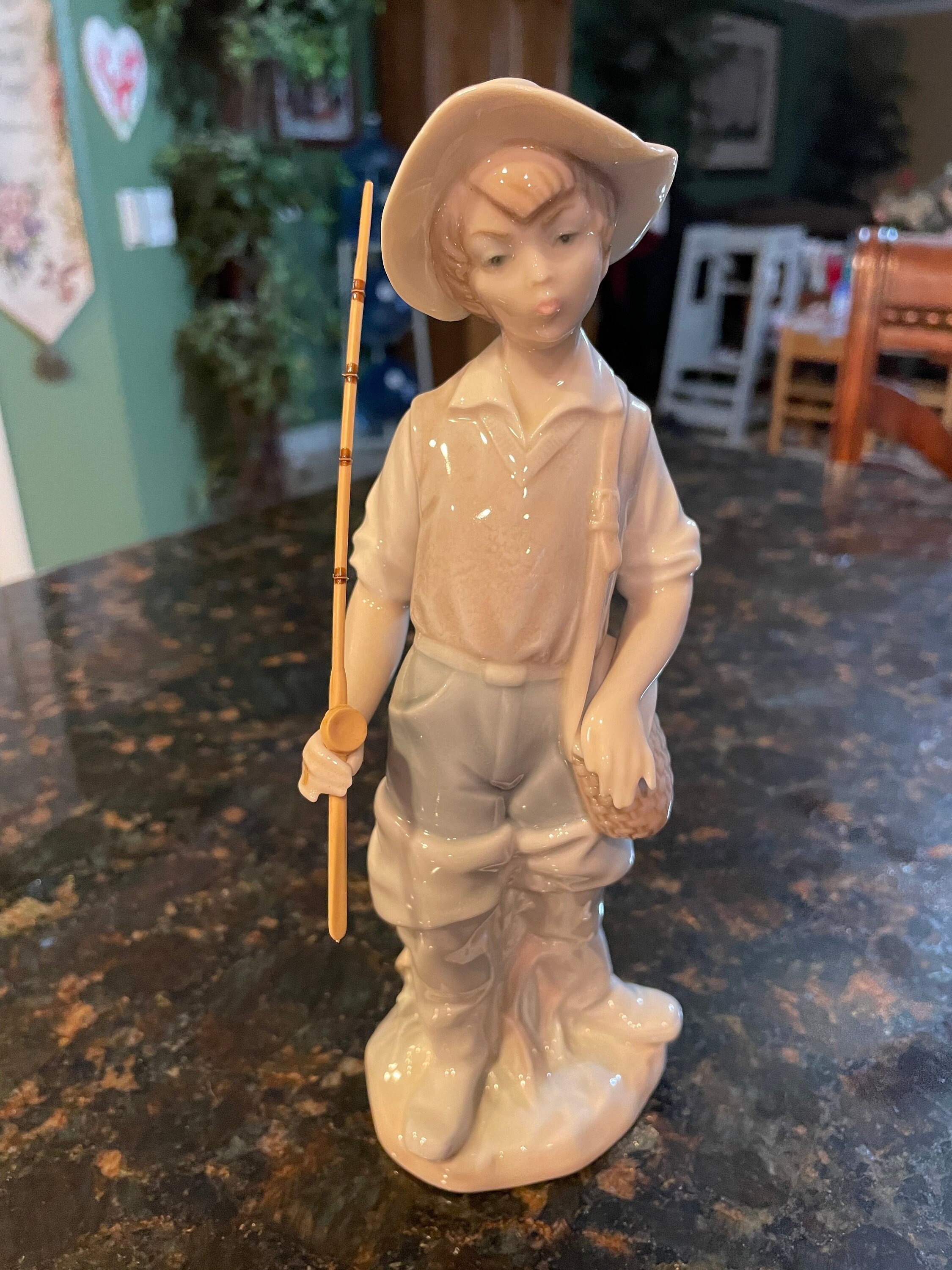 Lladro Figurine 4809 Fisher Boy 8 3 4 Figure of a Boy Spanish Porcelain Figurine Curio Collectible Made in Spain Fishing Collectible Etsy Australia
