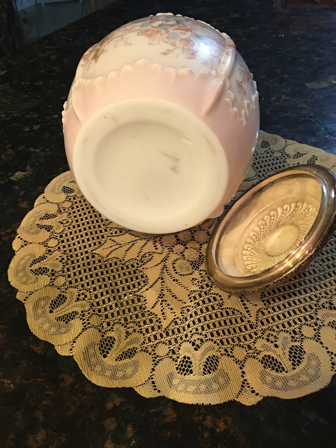 Beautiful Wave Crest CF Monroe LARGE Melon Shaped, Cracker Biscuit Jar ...