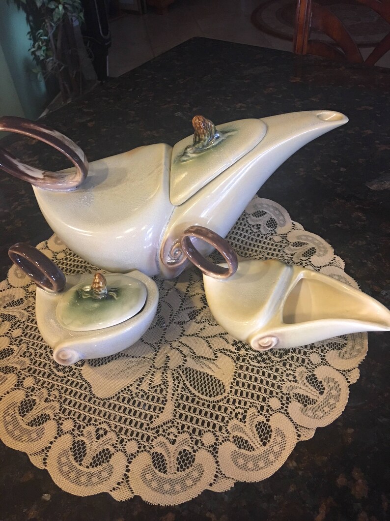 Vintage HULL POTTERY 1950's Parchment and Pine Pattern 3-pc Set ...