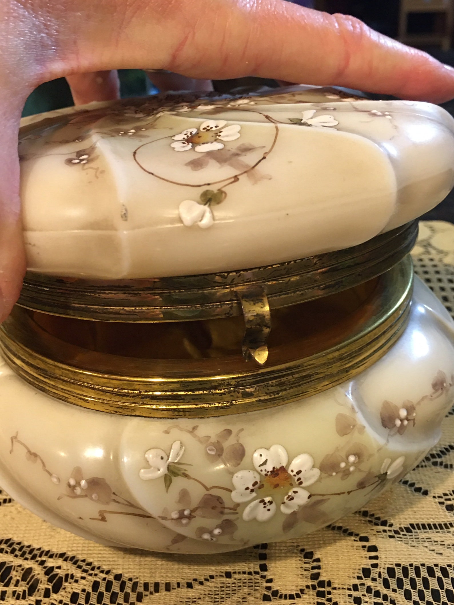 C. F. MONROE Large Wave Crest Satin Swirled Milk Glass Dresser Box ...