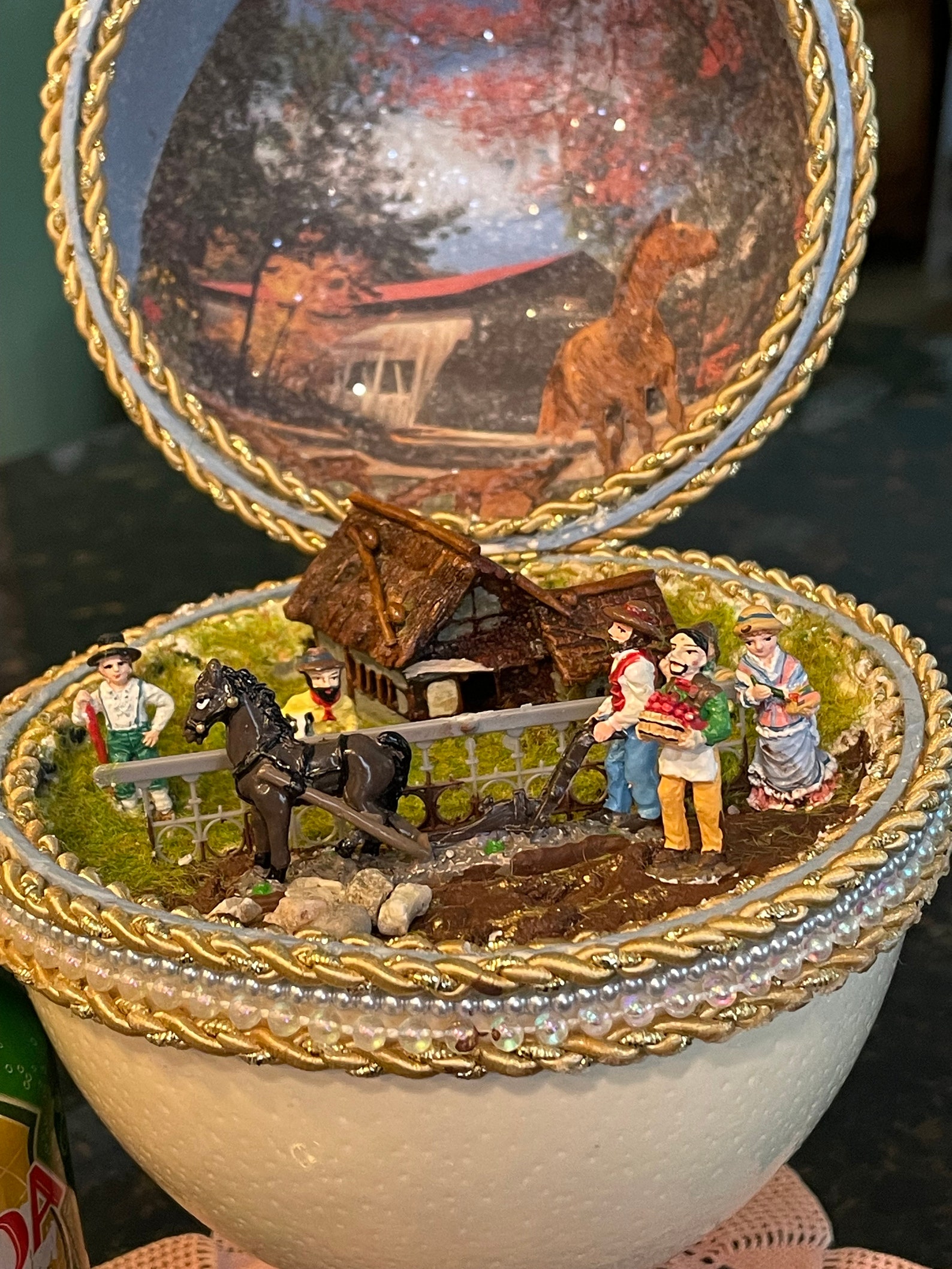Ostrich Egg HORSES on the Farm ~ 9.5 Inches Tall ~ Farm Scene Inside ...