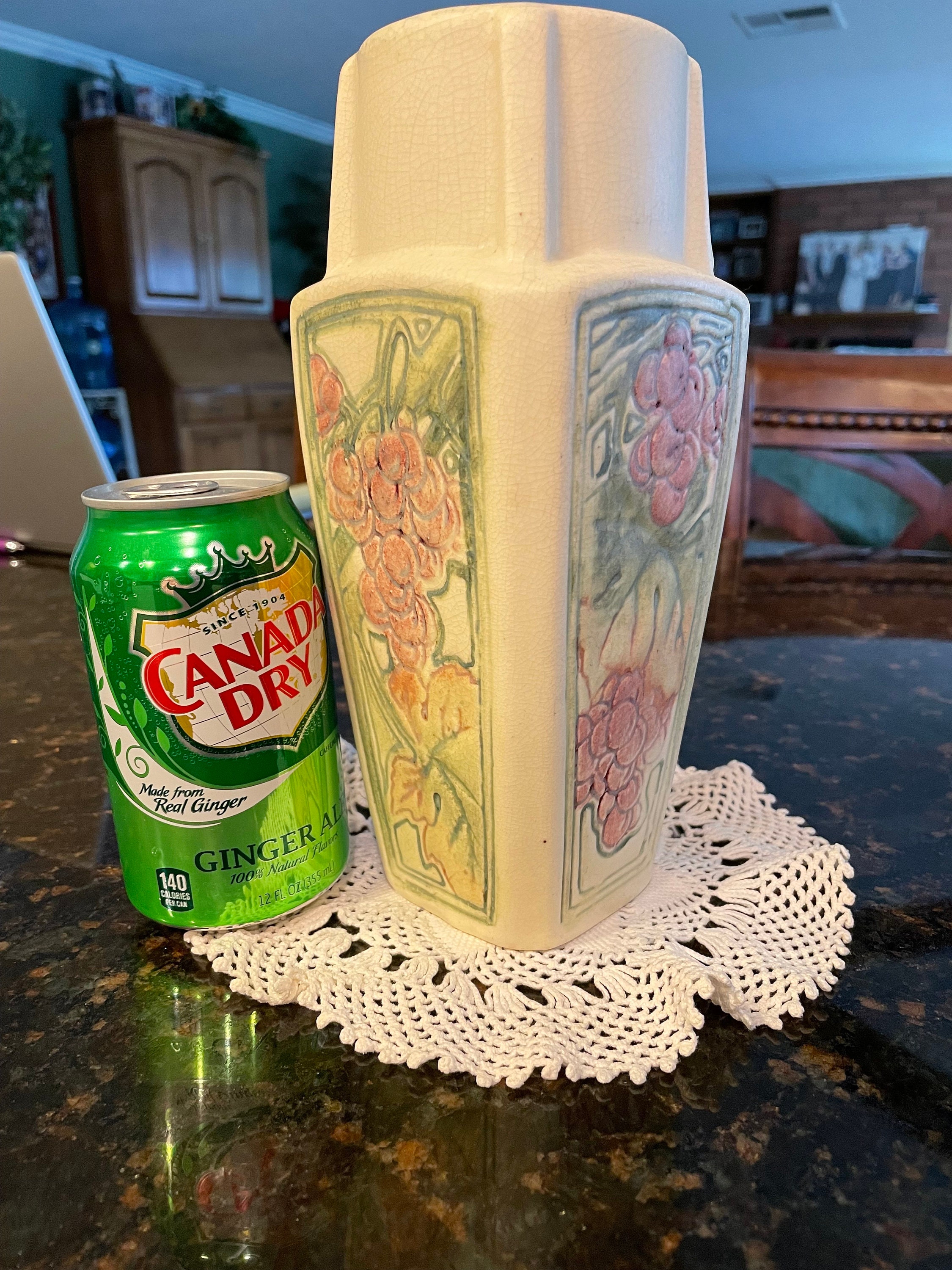 WELLER Roma Buttressed Vase ~ 4 Panels Decorated With Grapes ~ 9 Inches ...