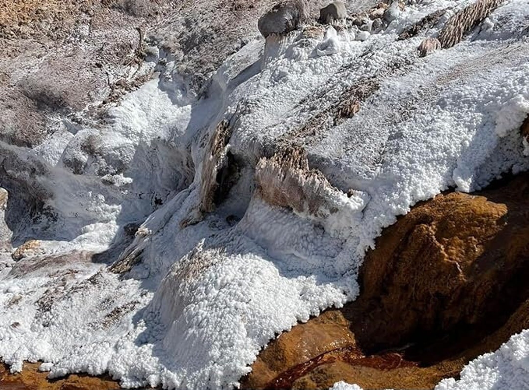 Doğal Kaynak Tuzu (spring Salt) From the Kırıkkale Delice Region of ...