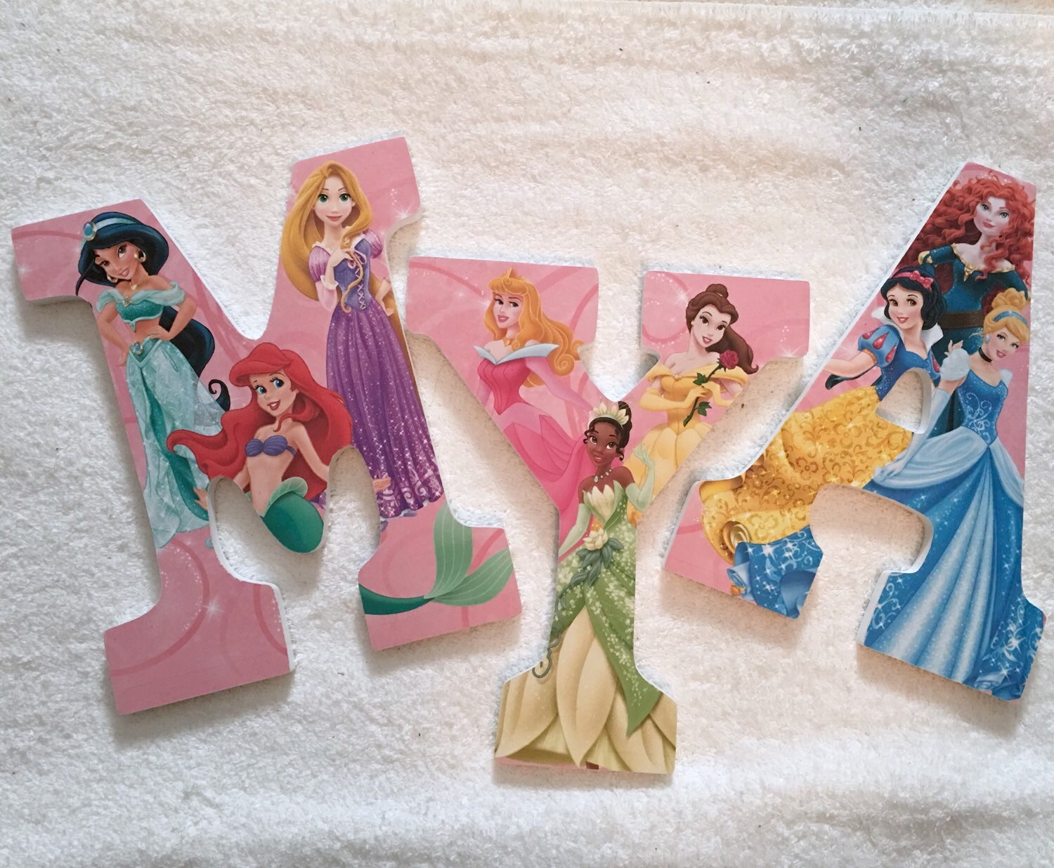 Custom wooden letters or numbers princess Disney Princesses | Etsy